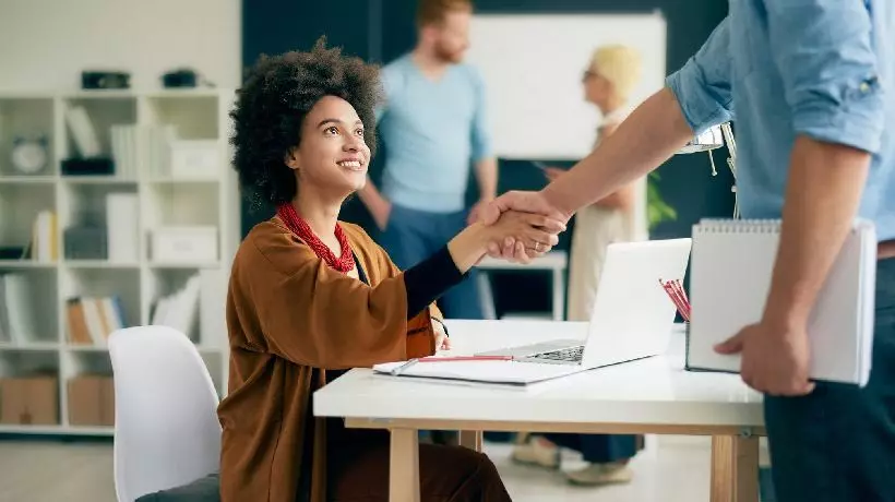 Bedrijfscultuur - 5 manieren om het onboarding-trainingsproces van uw medewerkers te verbeteren