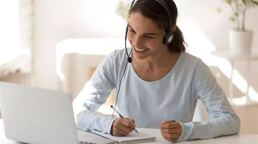 EBook-Eldono: Kiel Virtuala Lernado Renkontas Dungitajn Trejnadajn Bezonojn En Hodiaŭa Malproksima Labormedio