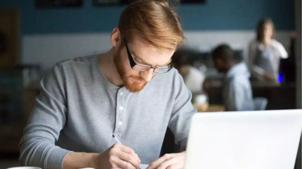 Hoće li vam online edukacijski tečaj pomoći da uspijete?