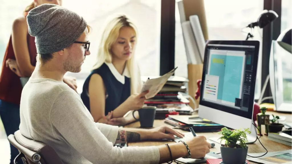 Formation dirigée par un instructeur Vs. Apprentissage à votre rythme : après tout le tumulte