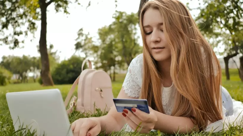 5 pytań, które należy zadać przy wyborze systemu płatności za edukację