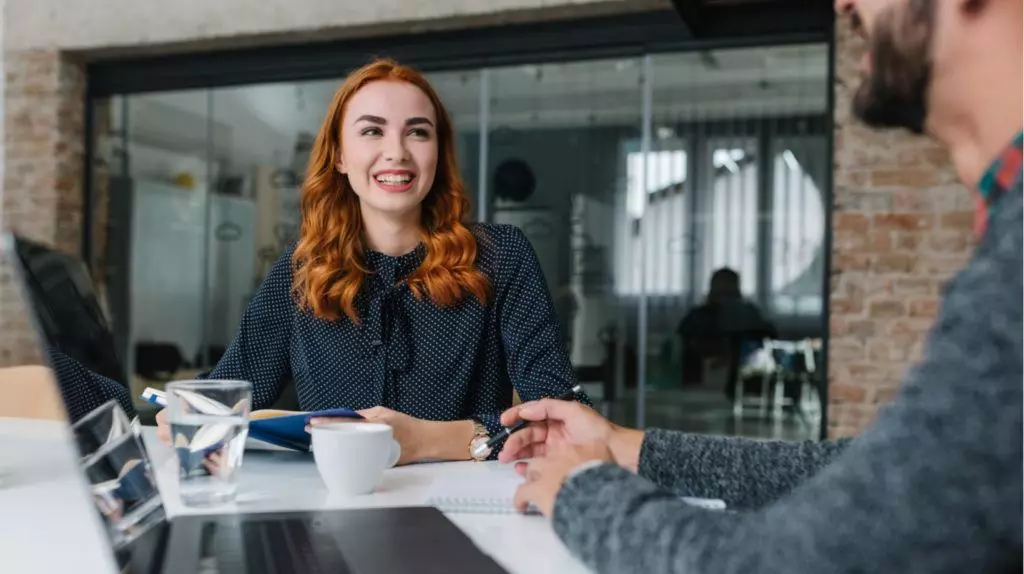 Come trasformare la formazione in aula della tua organizzazione in un apprendimento misto